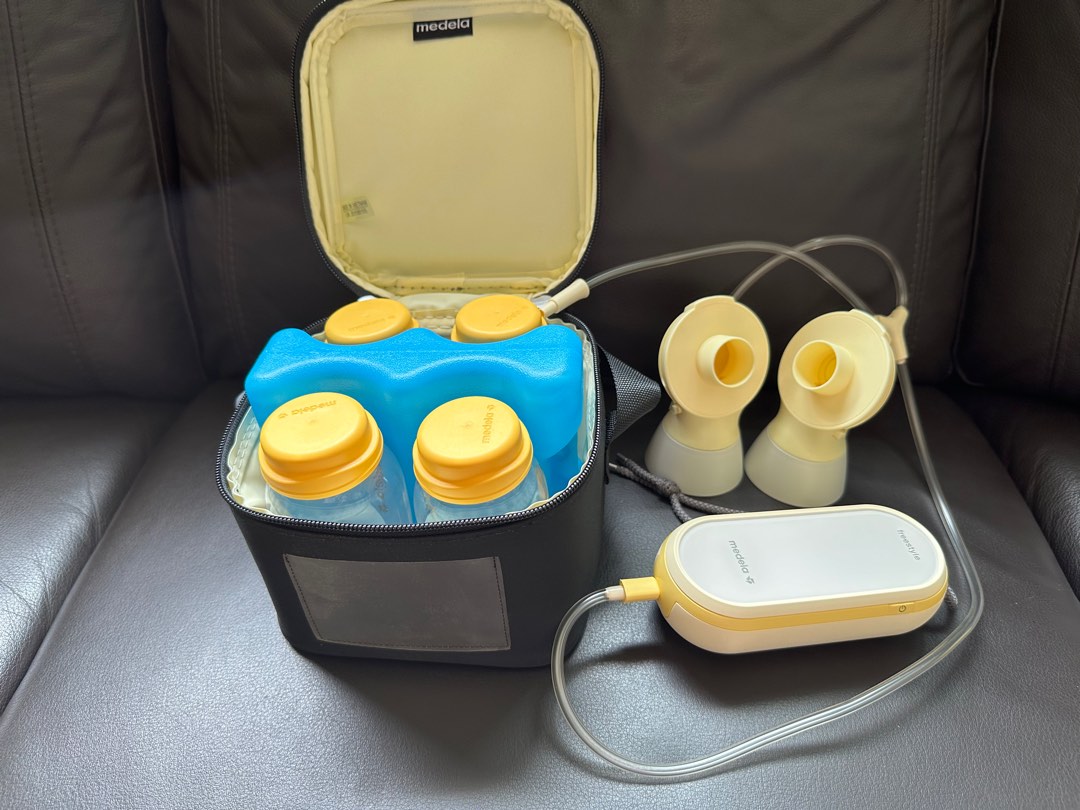 Freestyle flex double electric breastpump, Babies & Kids, Nursing ...