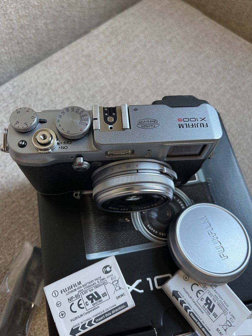 Fujifilm X100S, Photography, Cameras on Carousell