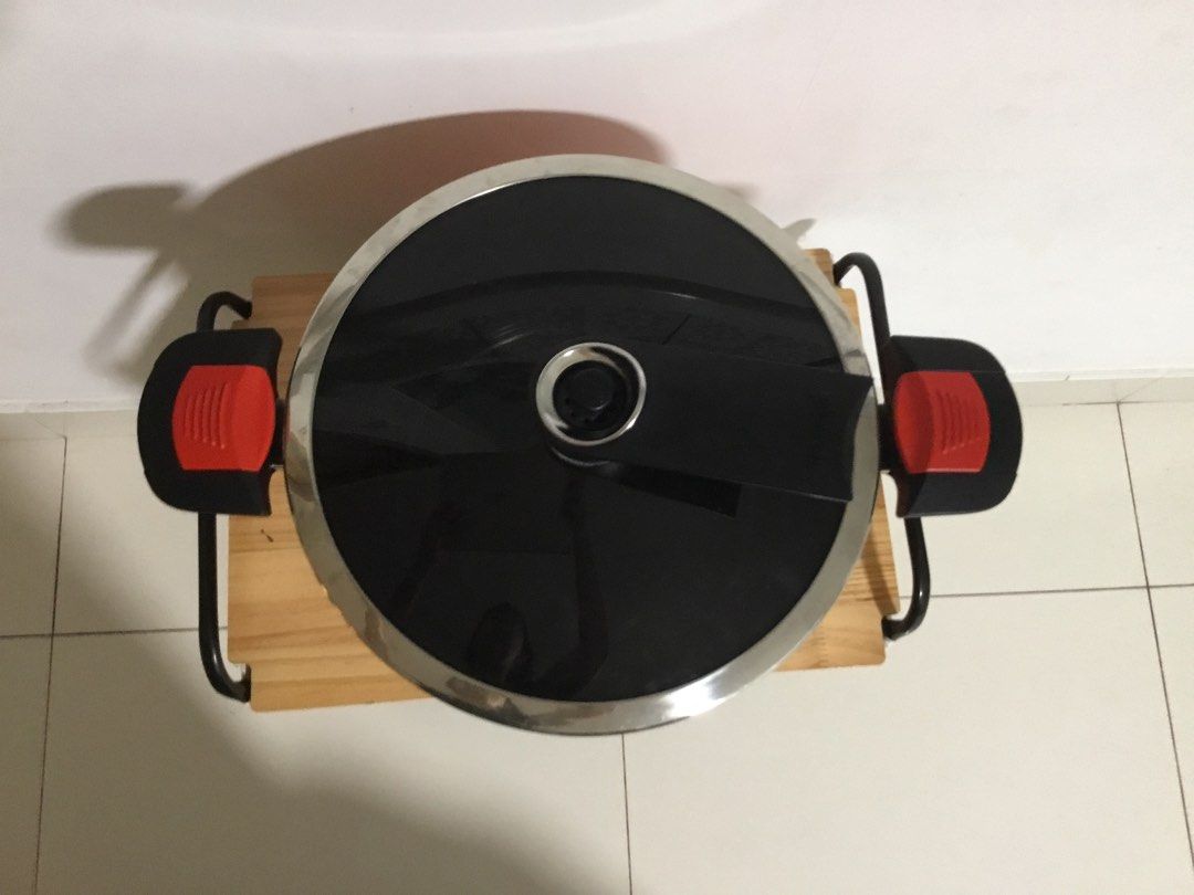 HAPPYCALL VACUUM COOKING POT 28cm, Furniture & Home Living, Kitchenware ...