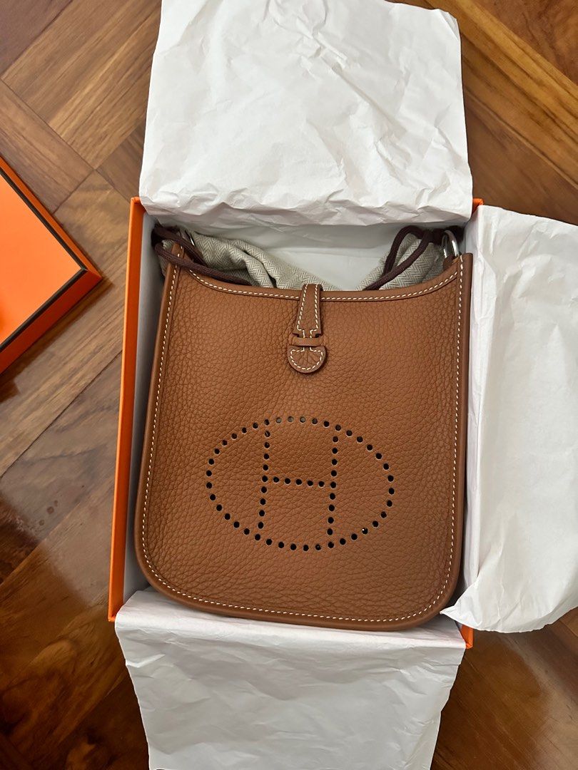 Hermes - mini Evelyn Gold, 名牌, 手袋及銀包 - Carousell