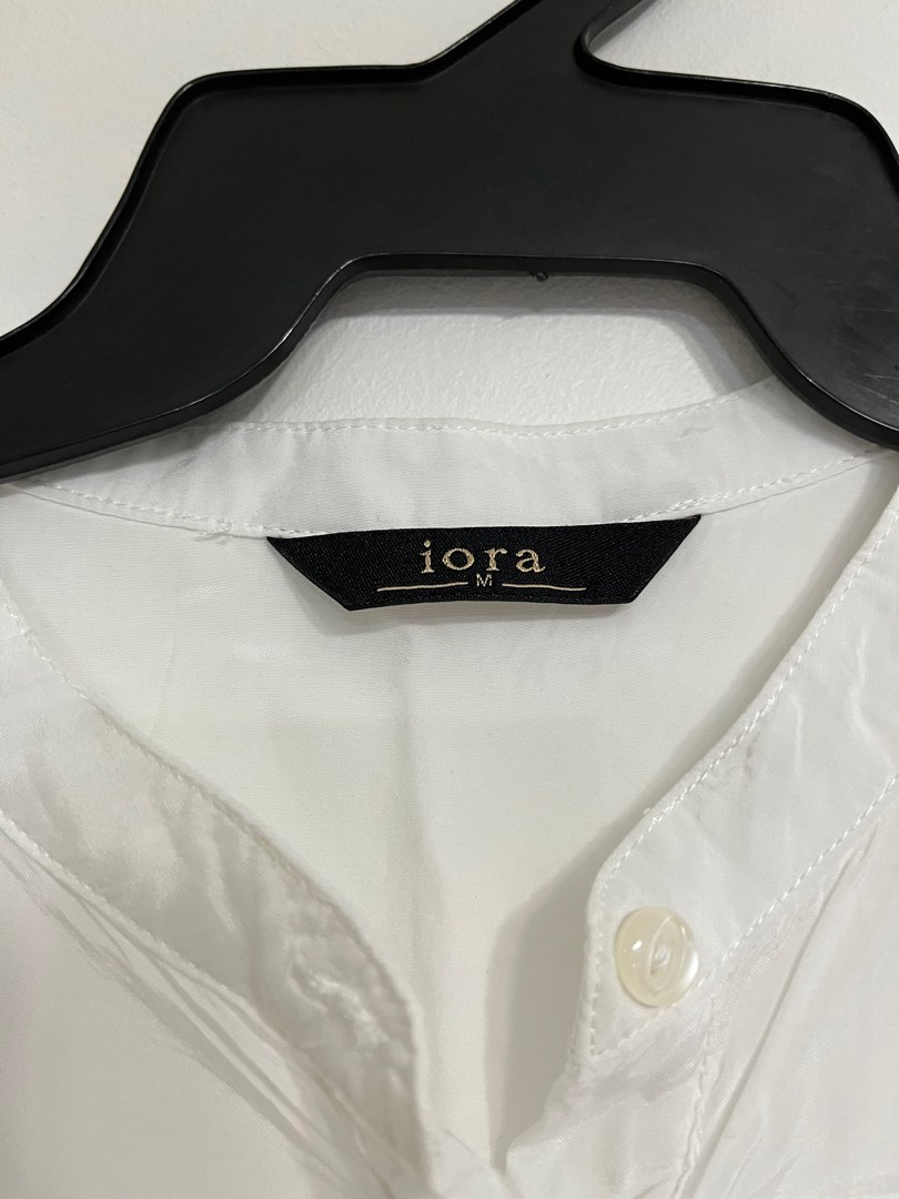 Iora tops, Women's Fashion, Tops, Sleeveless on Carousell