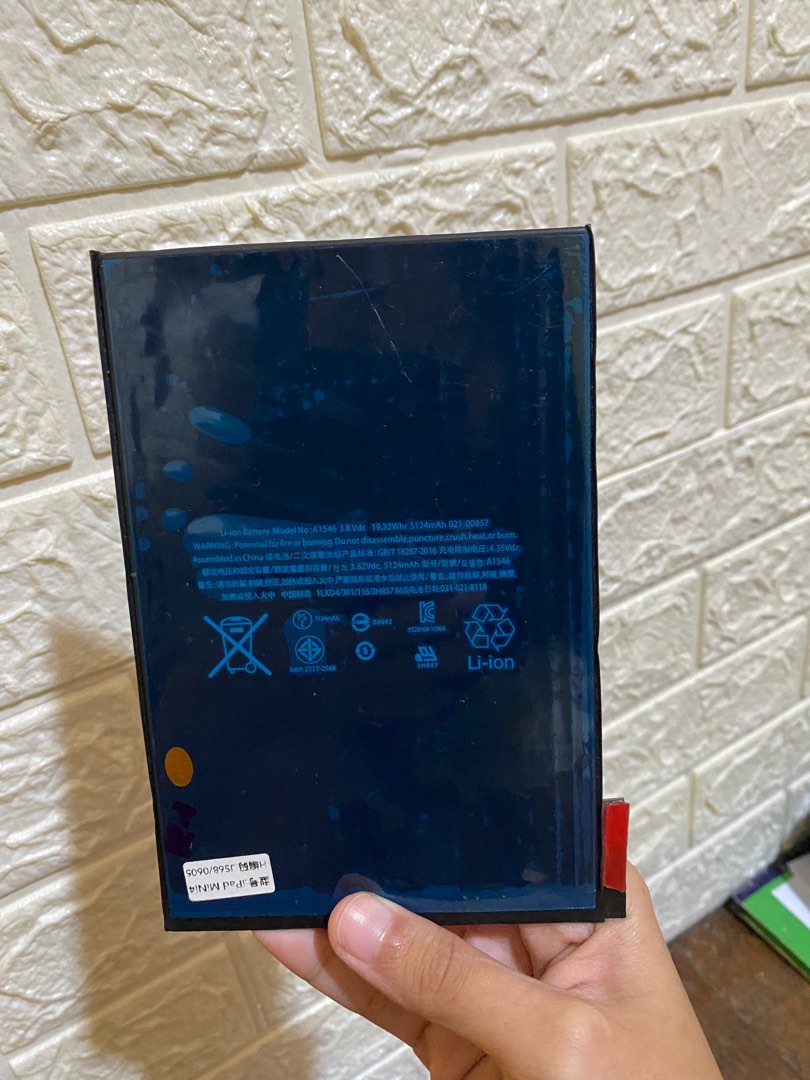 iPad Mini 4 battery Model A1546 3.8 Vdc, Mobile Phones & Gadgets ...