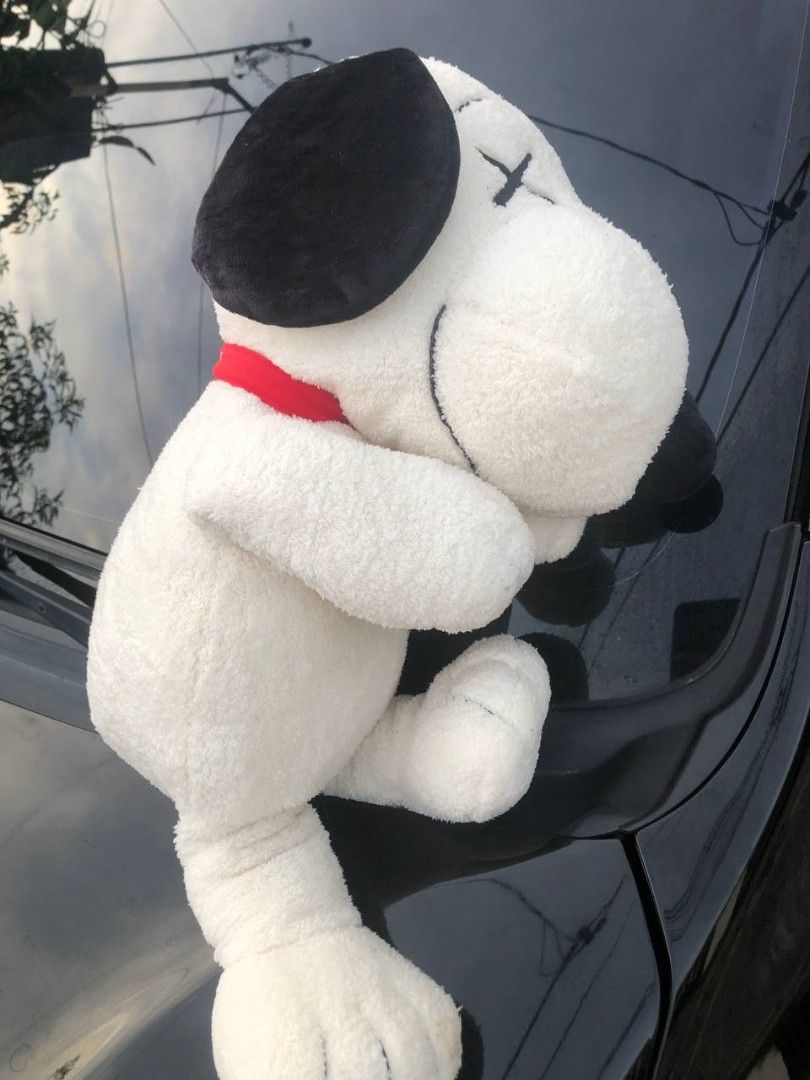Kaws Snoopy plush, Hobbies & Toys, Toys & Games on Carousell