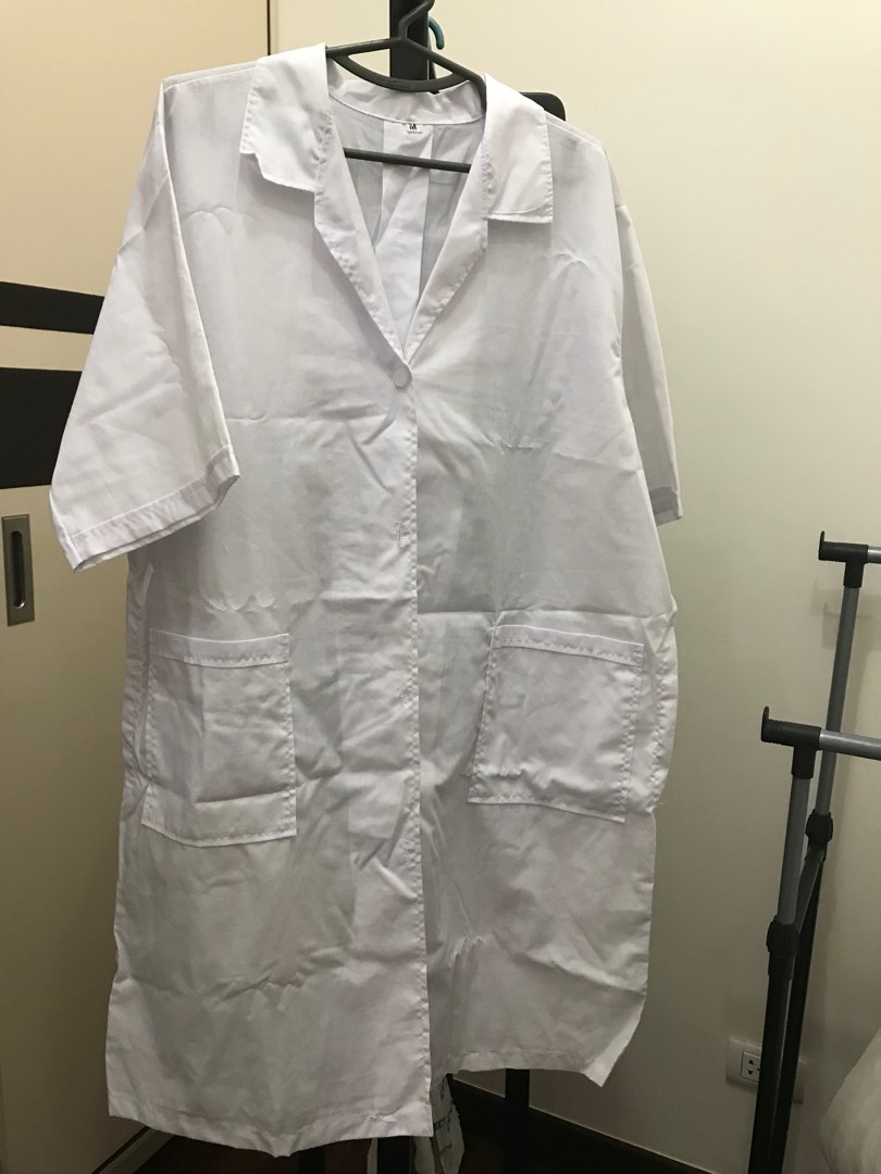 LAB GOWN, Health & Nutrition, Medical Supplies & Tools on Carousell