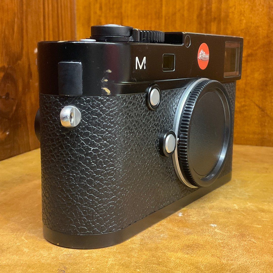 Leica M240 w/charger (4850068) J23, Photography, Cameras on Carousell