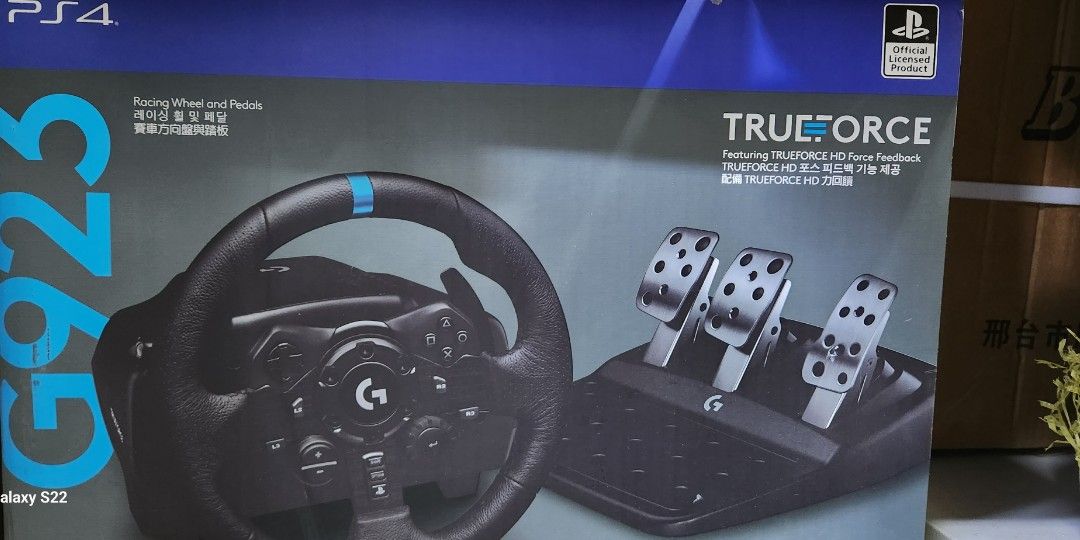 Logitech 923 Trueforce SIM Racing wheels come together with play seat ...
