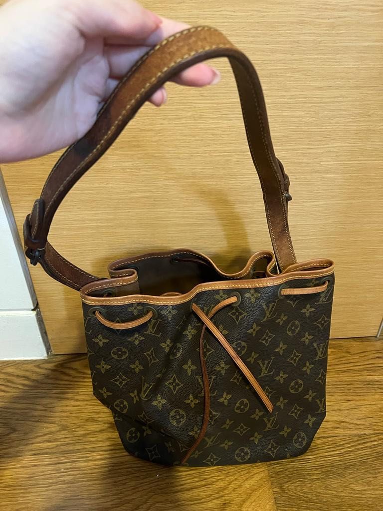 LV Vintage Bucket Bag, Luxury, Bags & Wallets on Carousell