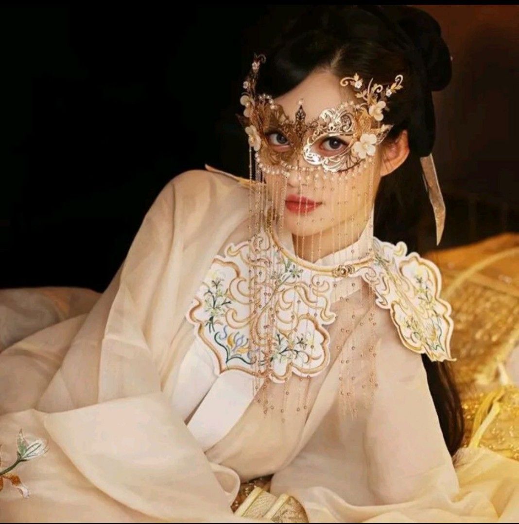 Masquerade mask, princess, dinner, mask, Women's Fashion, Watches ...