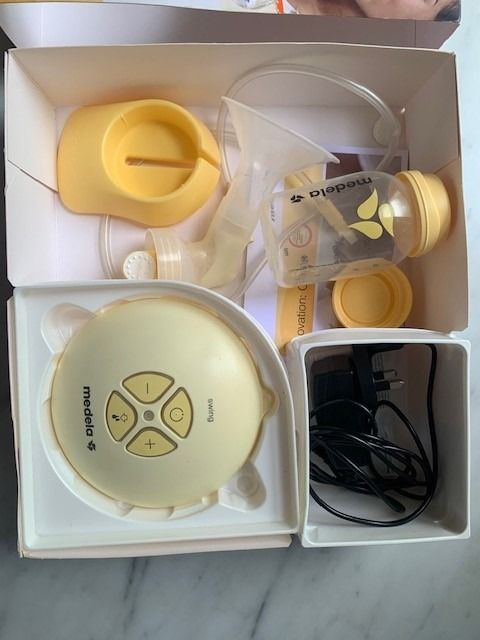 Medela Breastfeeding Pump set, Babies & Kids, Nursing & Feeding ...