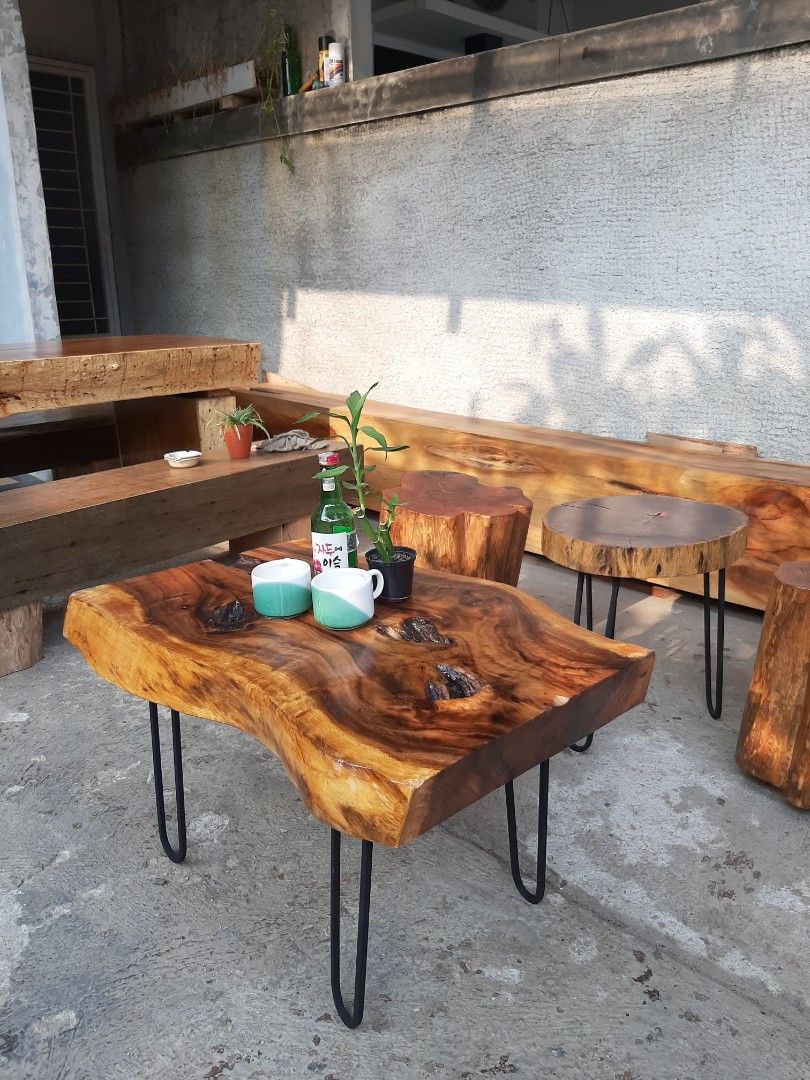Meja kayu minimalis, Perabotan Rumah di Carousell