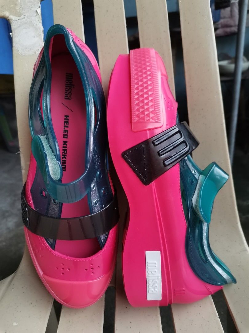 Melissa Helen Kirkum, Women's Fashion, Footwear, Sneakers on Carousell