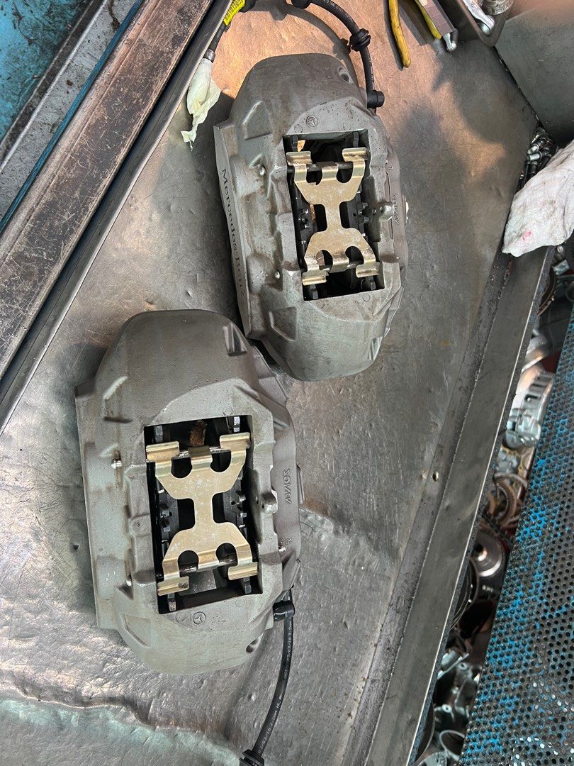 Mercedes GLC front caliper and breake pads set, Car Accessories ...