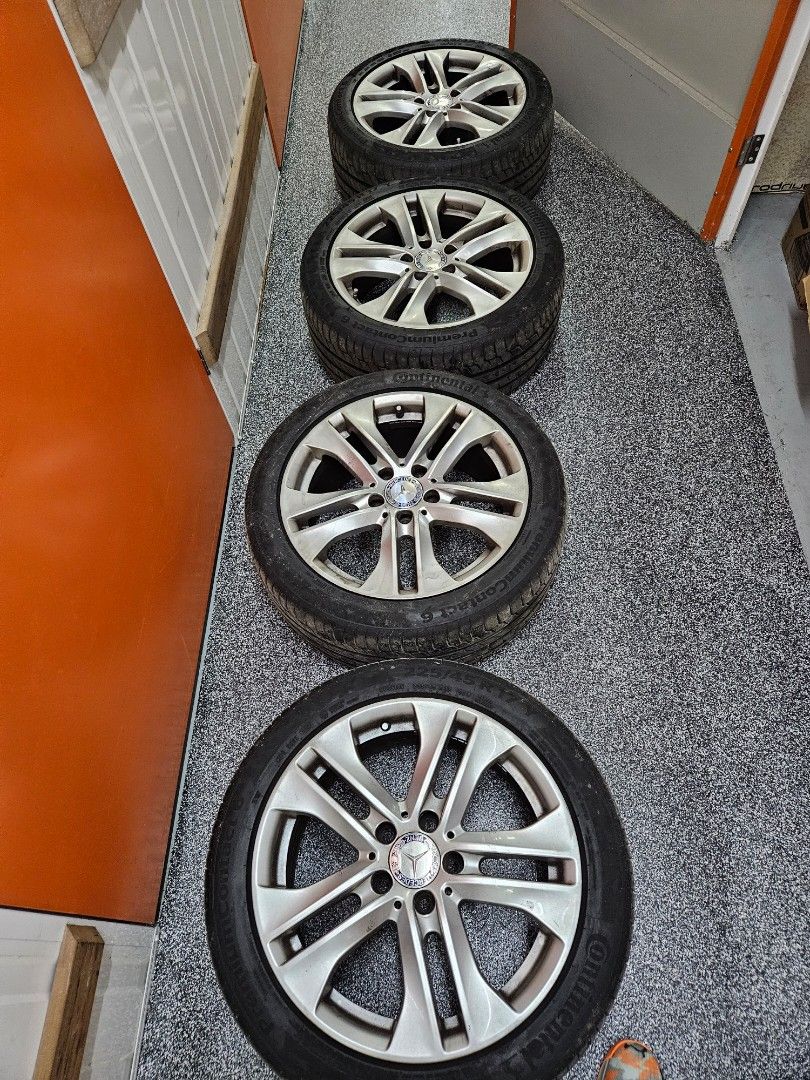 Mercedes-Benz C180 Original 17" Rims with Meaty Tyres, Car Accessories ...
