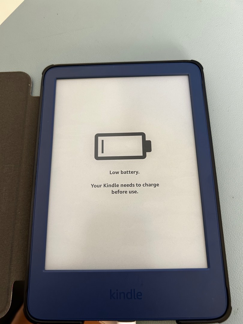 New Kindle 11th gen , Mobile Phones & Gadgets, E-Readers on Carousell