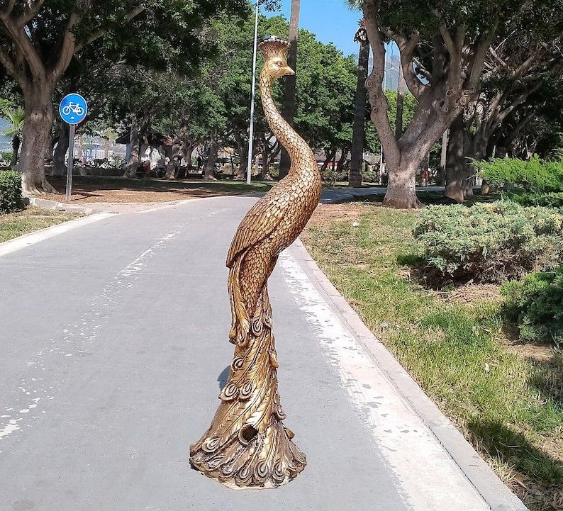 Patung merak antik berbahan logam kuningan, Antik, Furnitur di Carousell