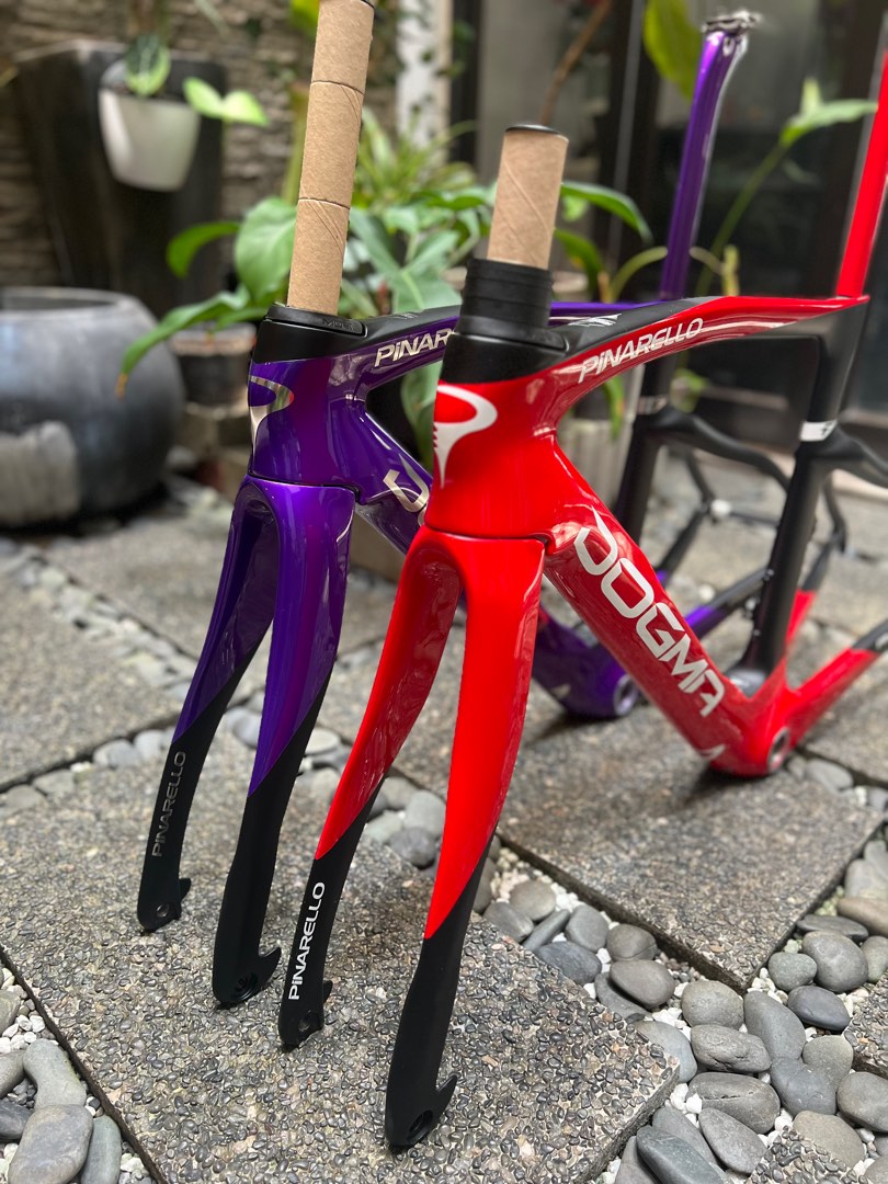 Pinarello dogma f disc summit red size 50, Sports Equipment, Bicycles ...