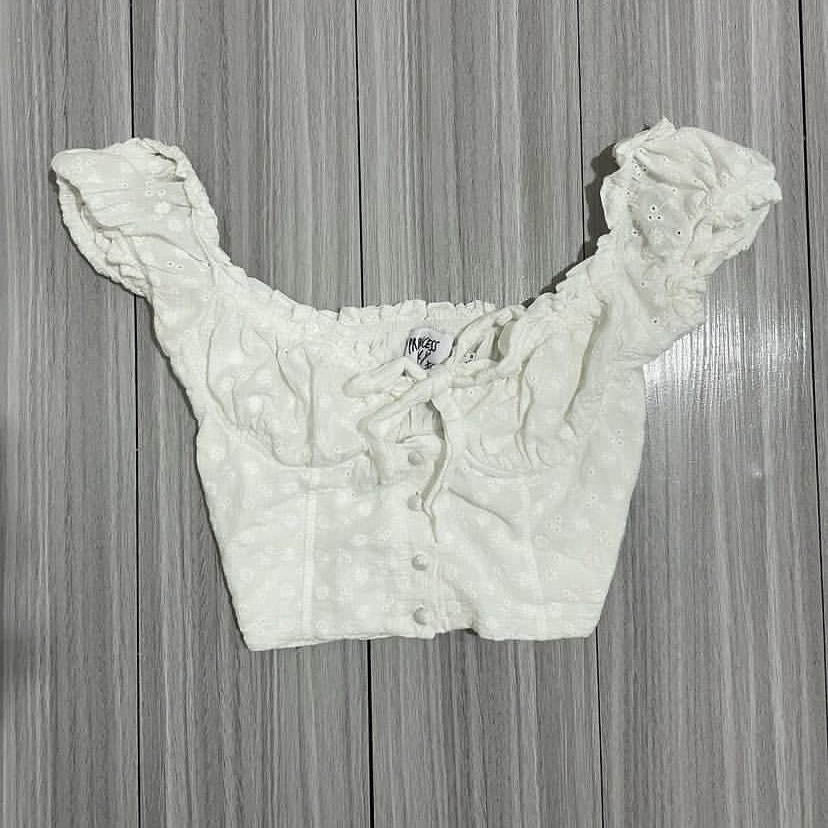 princess polly puff, Women's Fashion, Tops, Others Tops on Carousell