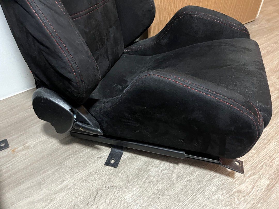 Recaro Semi Bucket Seat, Car Accessories, Accessories on Carousell