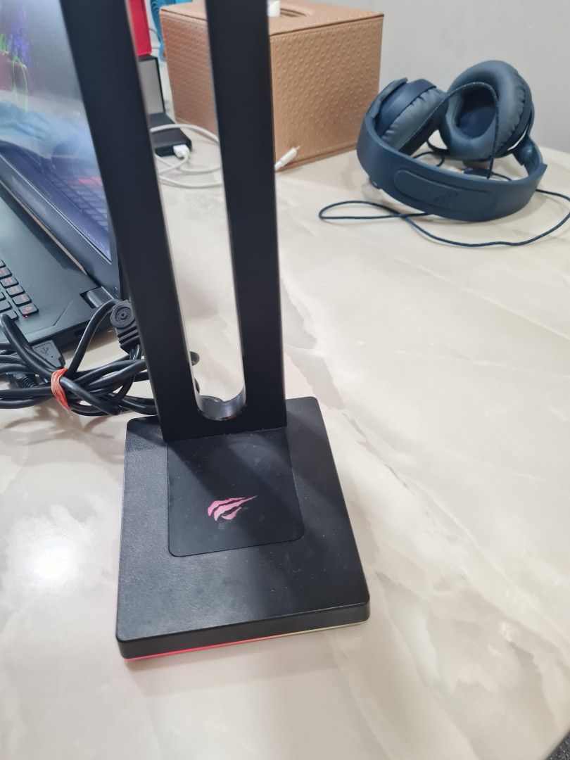 RGB headphone stand + mouse pad combo, Computers & Tech, Laptops ...