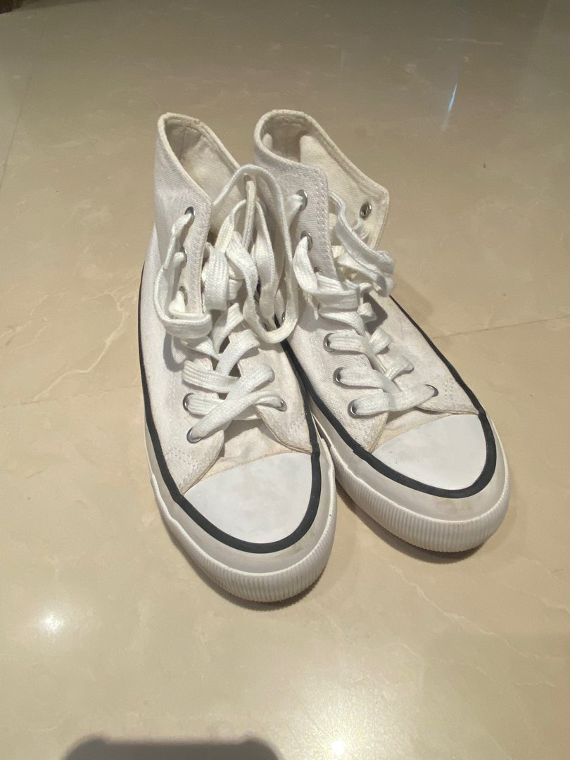 rubi shoes, Women's Fashion, Footwear, Sneakers on Carousell