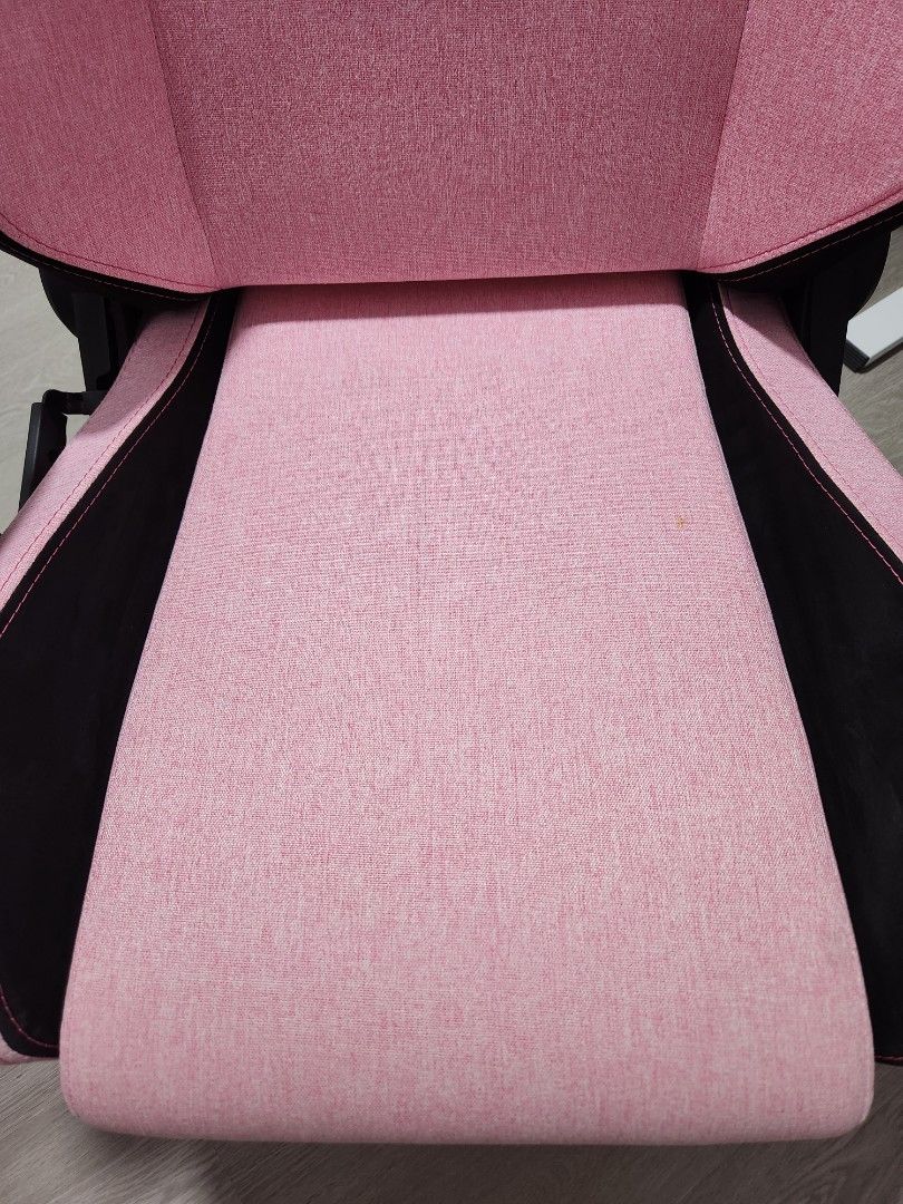 Secretlab TITAN Evo D.va, Furniture & Home Living, Furniture, Chairs on ...