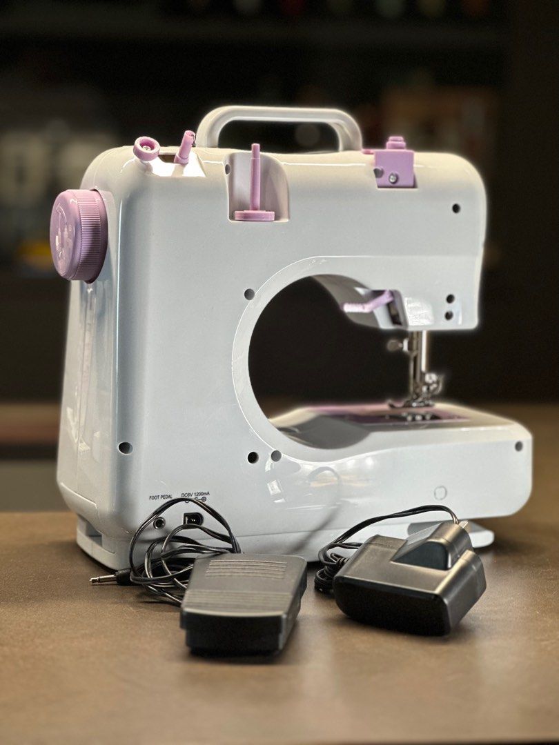 Sewing machine, TV & Home Appliances, Other Home Appliances on Carousell