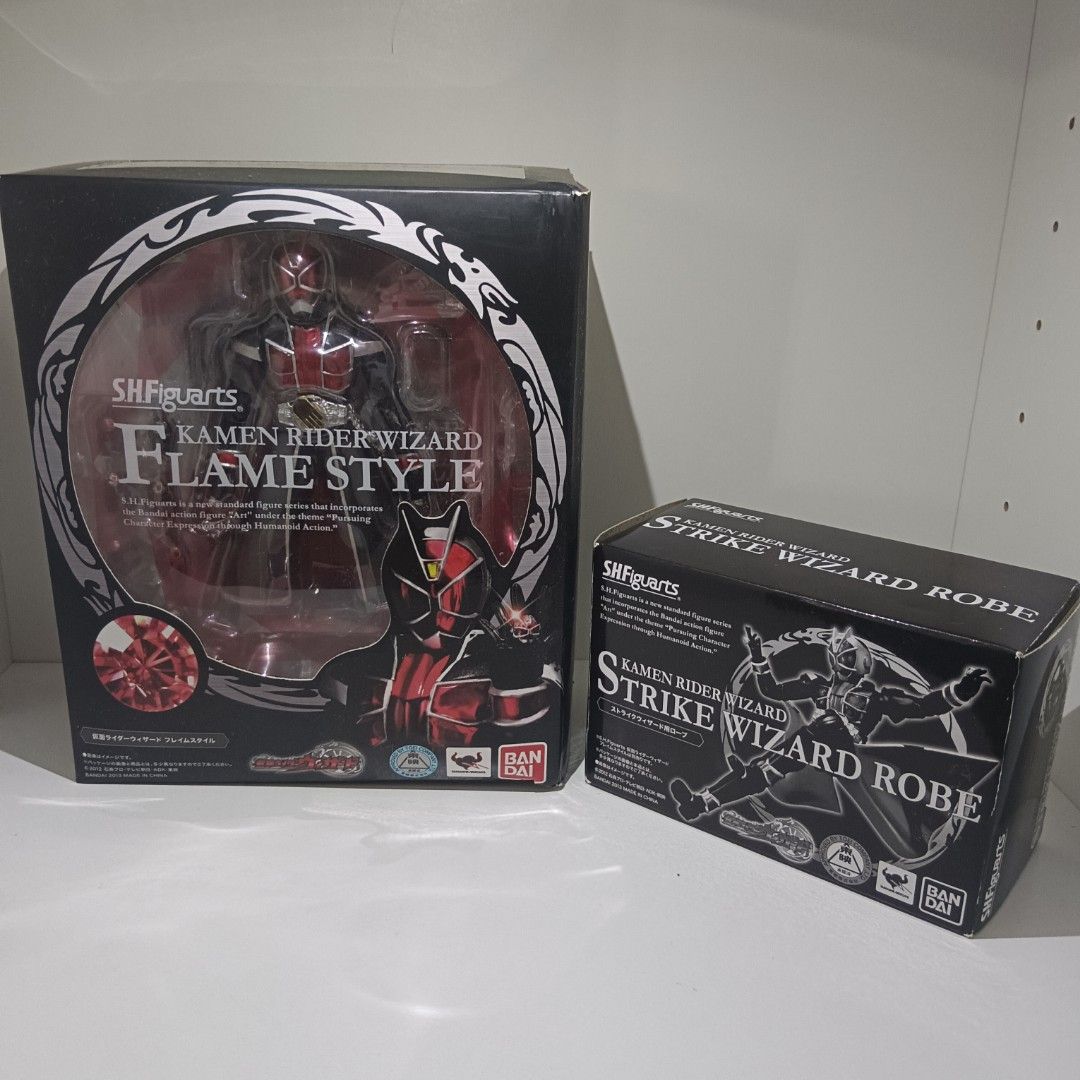 SHF Kamen Rider Wizard Flame Style + Strike Wizard Robe, Hobbies & Toys ...