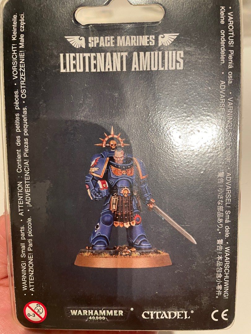Space marines Lieutenant Amulius WARHAMMER 40,000, Hobbies & Toys, Toys ...