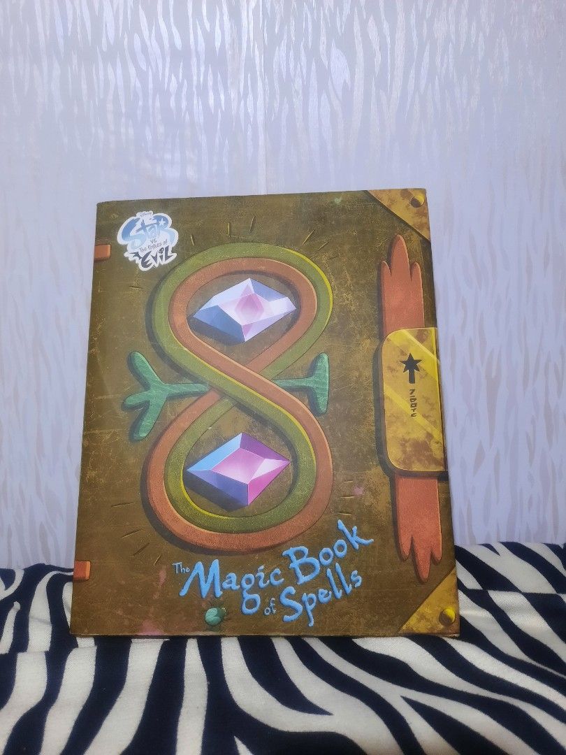 Star vs the Forces of Evil Magic Book of Spell, Hobbies & Toys, Books ...