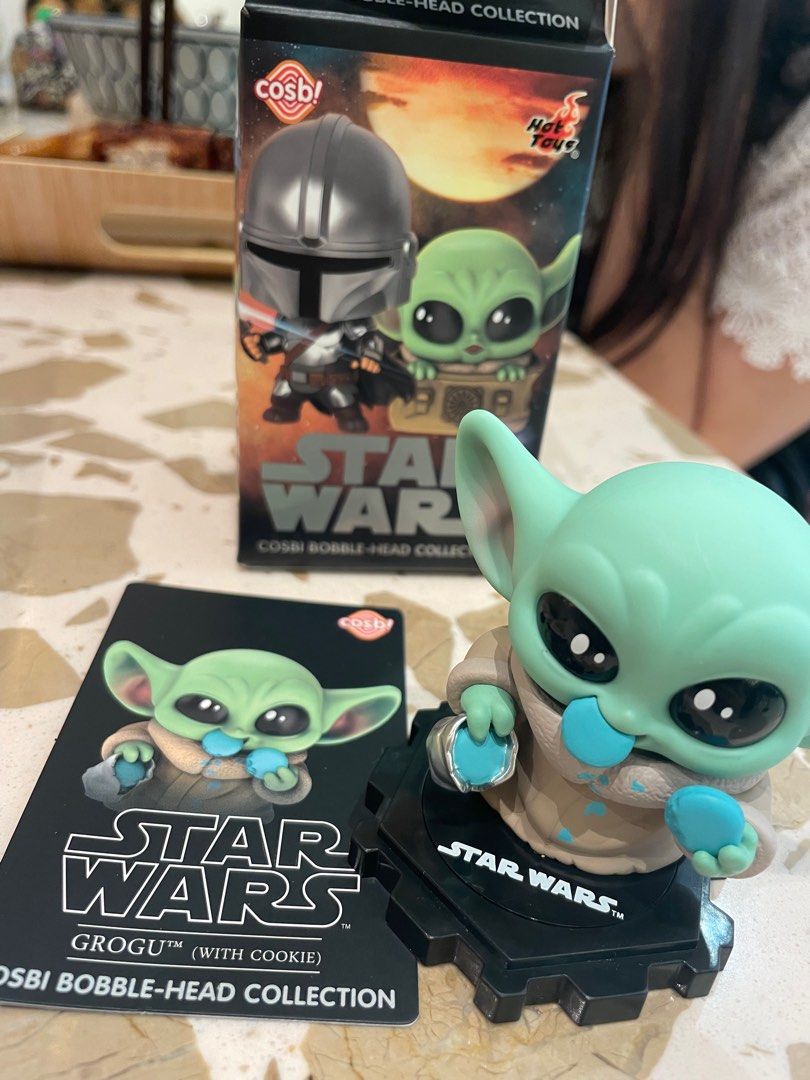 Star Wars Cosbi Bobble-Head Collection Grogu with Cookie, 興趣及遊戲, 玩具 & 遊戲類 - Carousell