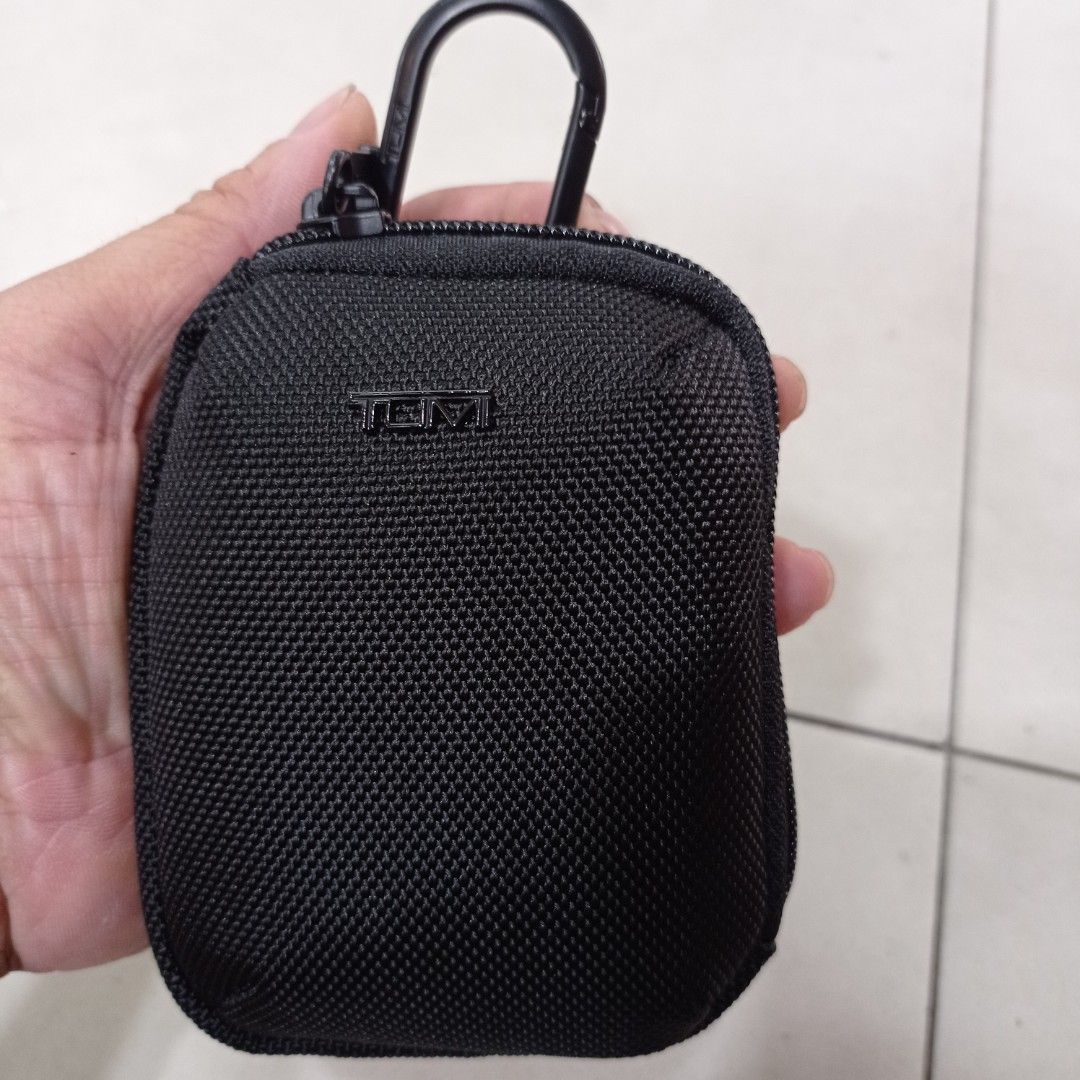 Tas tumi kecil aksesoris poch small, Barang Mewah, Tas & Dompet di ...