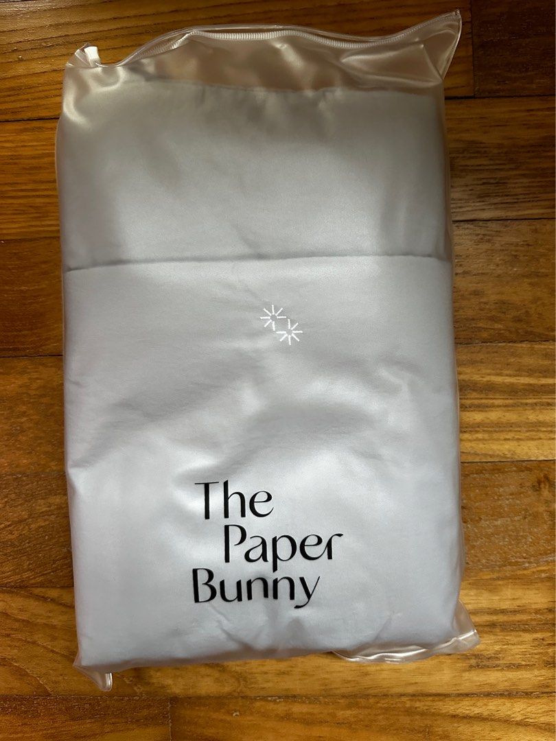 The Paper Bunny Puffer Shopper in Husky, Women's Fashion, Bags ...