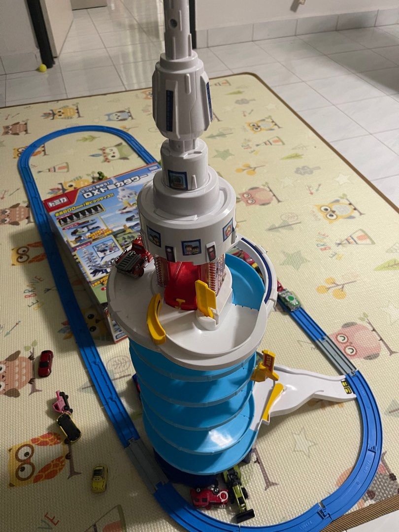Takara Tomy Spinning Tower, Hobbies & Toys, Collectibles & Memorabilia ...