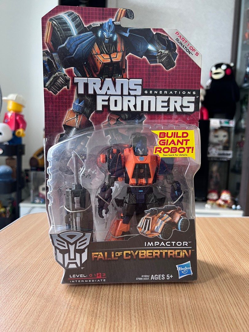 Transformer Generations Fall of Cybertron - Roadbuster, kickback, air ...