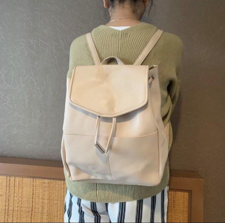 TURUN HARGA pull&bears backpack, Barang Mewah, Tas & Dompet di Carousell