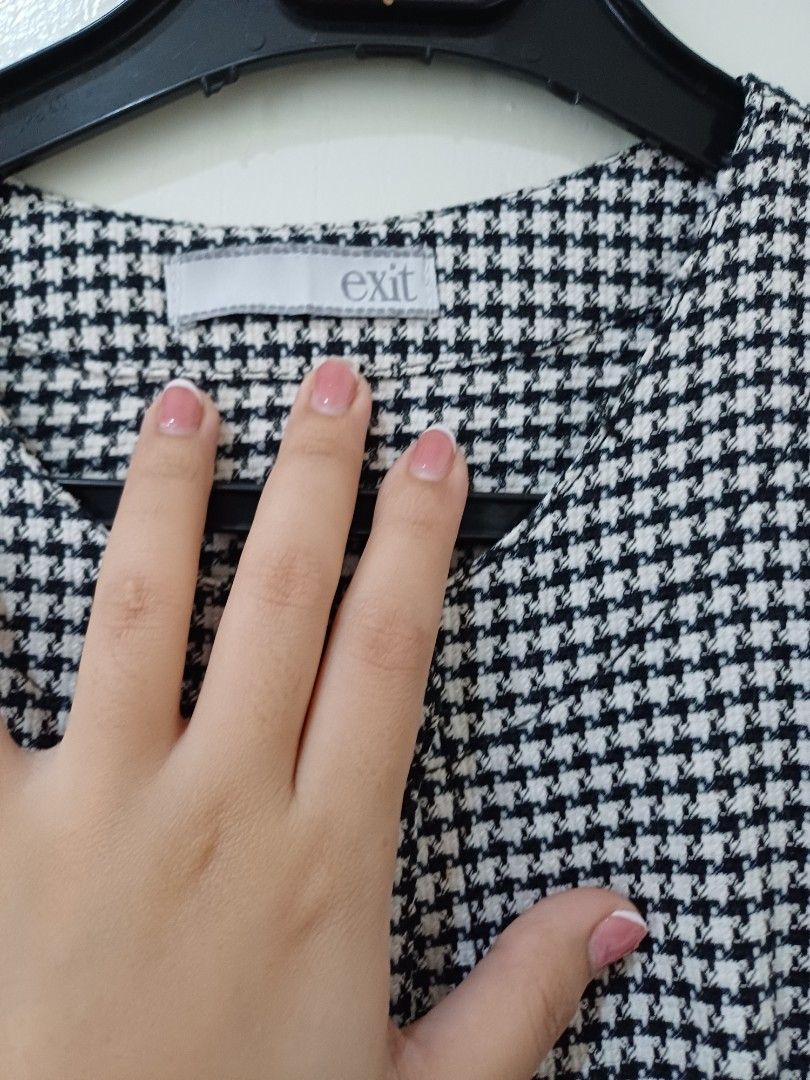 Tweed rajut dress hitam putih korea, Fesyen Wanita, Pakaian Wanita ...