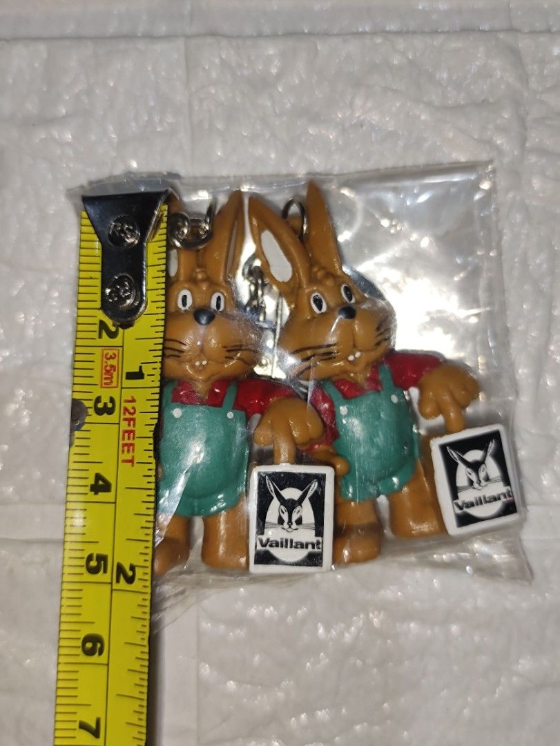 中古絕版Vaillant Bunny keychain 兔牌爐具鎖匙扣, 興趣及遊戲, 玩具 & 遊戲類 - Carousell