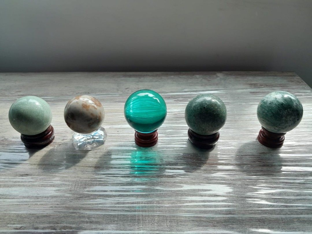 Various Sphere refer to photos & descriptions for info., Women's ...