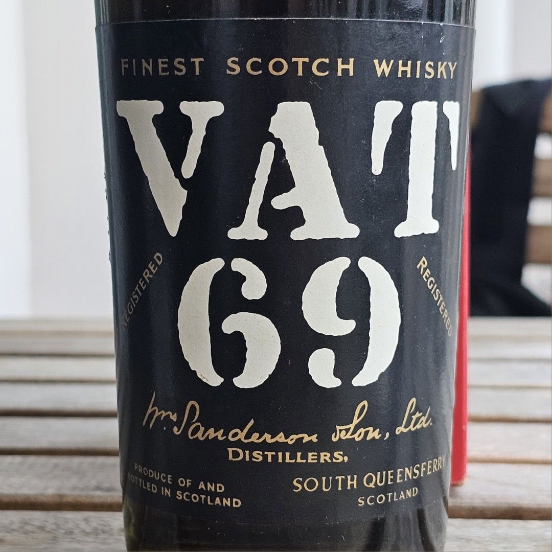 Vintage VAT 69 BLENDED WHISKEY SANDERSON 1960S TO 1970S, Food & Drinks ...