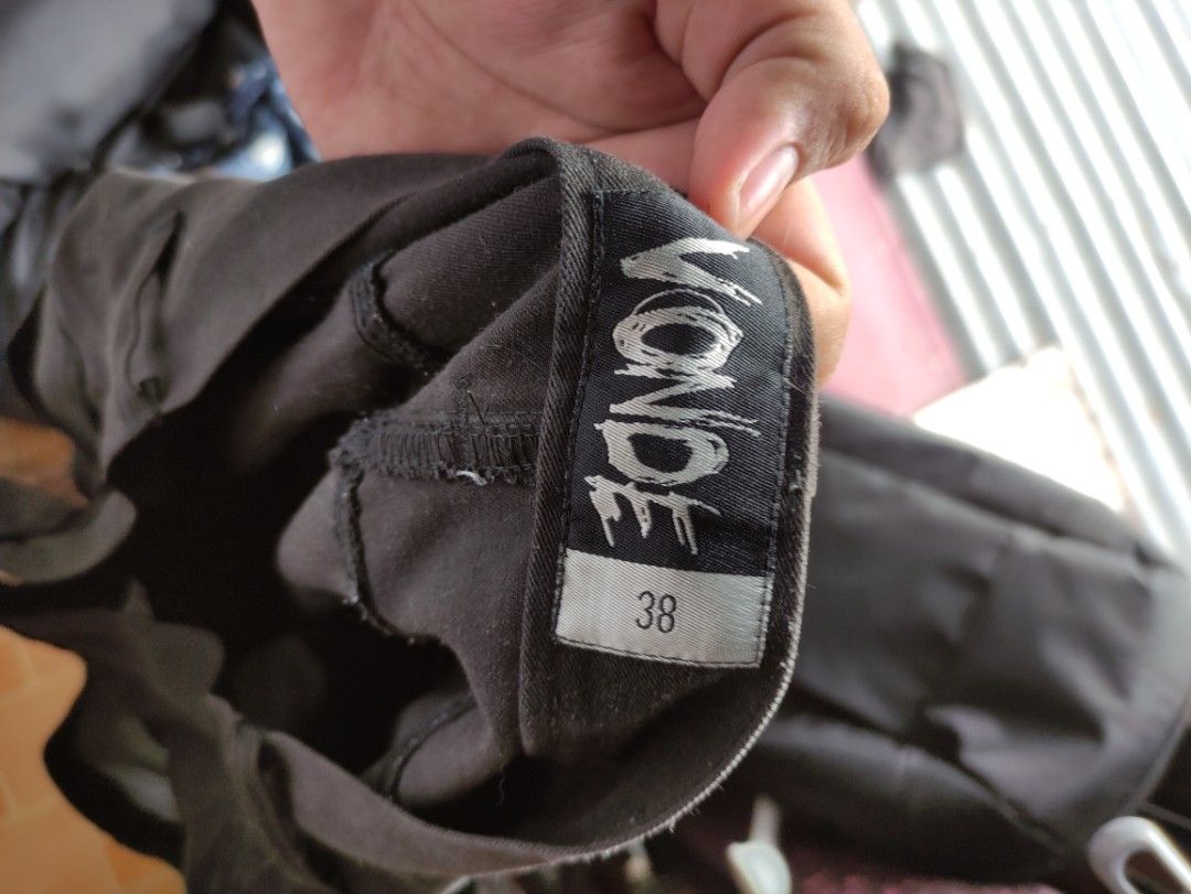 Vonde carpenter jorts, Men's Fashion, Bottoms, Shorts on Carousell