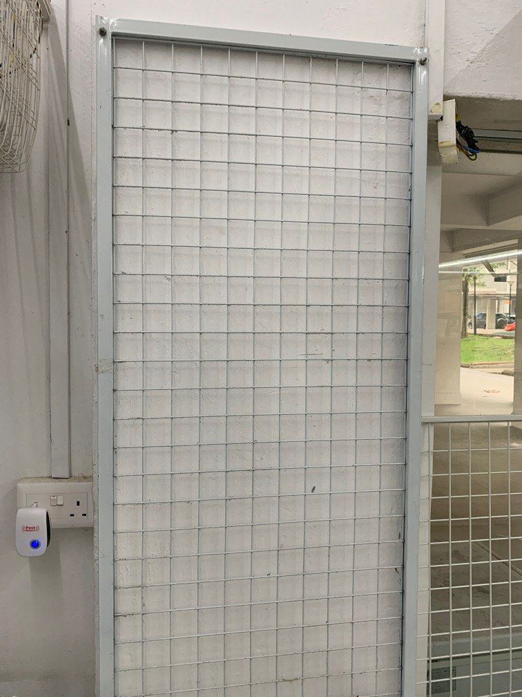 Wall netting, Furniture & Home Living, Furniture, Other Home Furniture ...