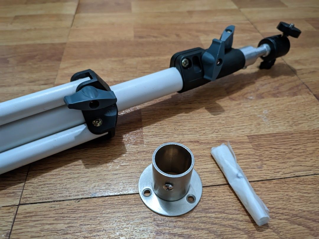 Wanbo tripod with wall mount, Photography, Photography Accessories ...