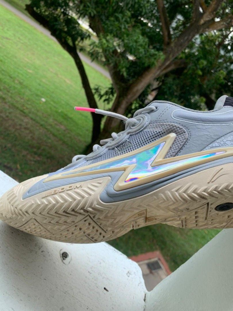 Way of wade SOF, Men's Fashion, Footwear, Sneakers on Carousell