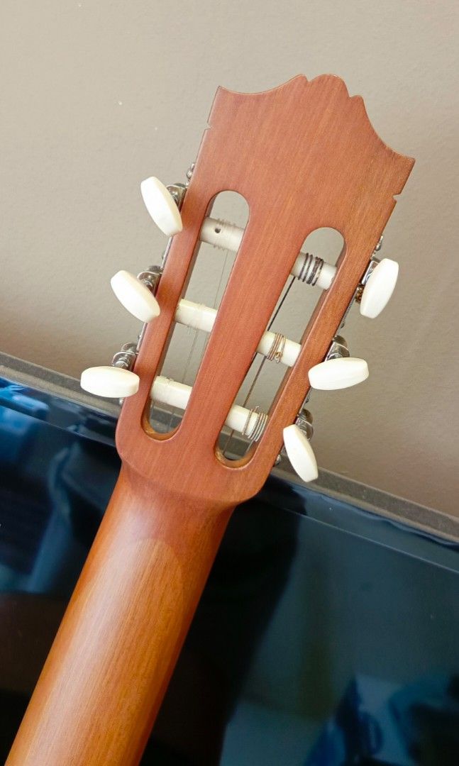 (SOLD) Yamaha C40M Classical Guitar, Hobbies & Toys, Music & Media, Musical Instruments on Carousell