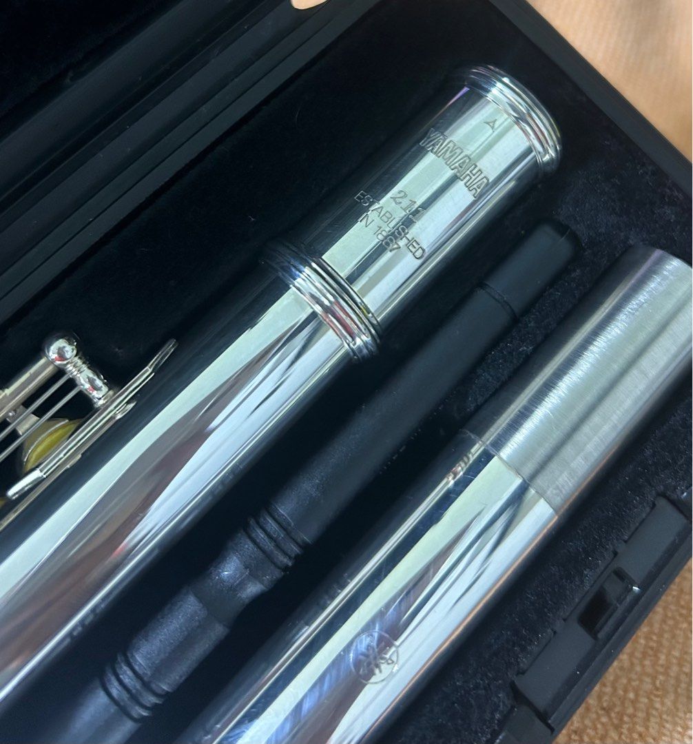 Yamaha Flute YFL-211 (Student/ Beginner), Hobbies & Toys, Music & Media ...