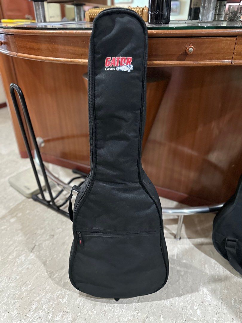 Yamaha Guitar with Gator Case and Beatbox, Hobbies & Toys, Music ...