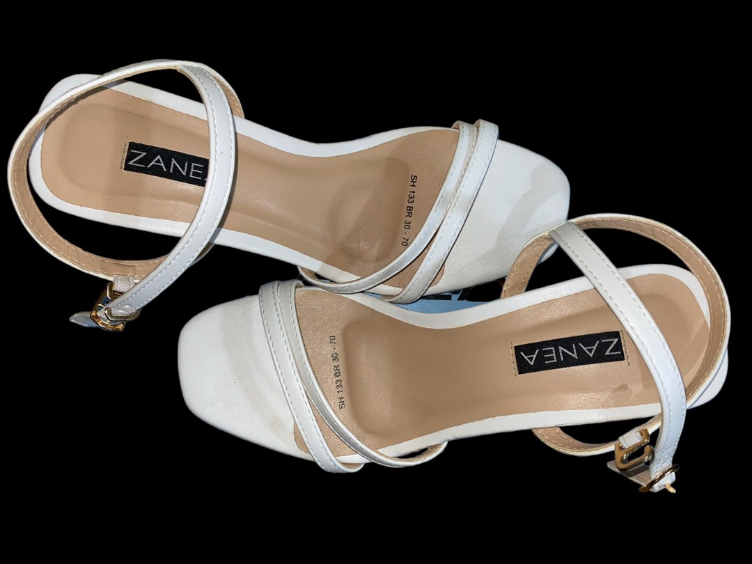 Zanea Sandals, Women's Fashion, Footwear, Sandals on Carousell