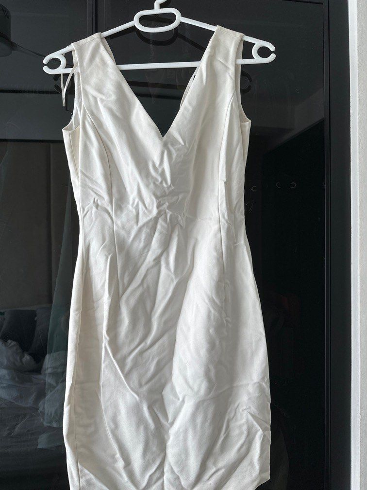 Zara v neck dress, Women's Fashion, Dresses & Sets, Dresses on Carousell