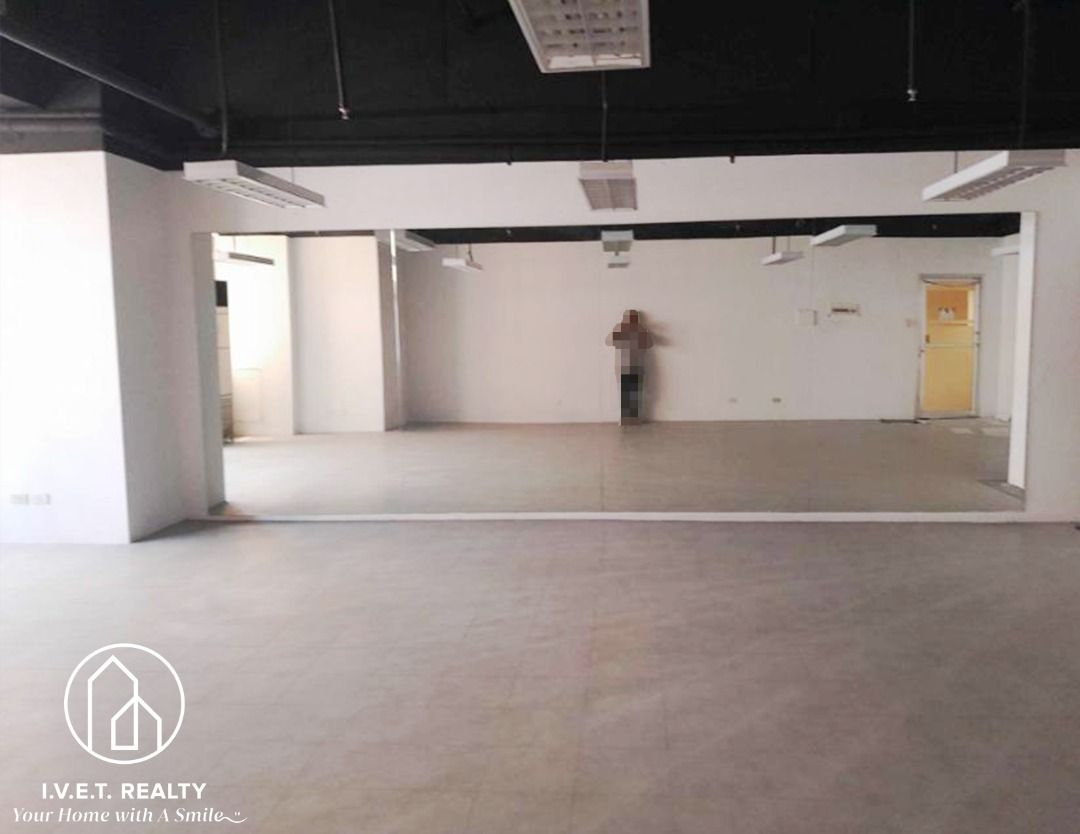 1 Commercial unit for RENT with 84sqm. floor area located in AIC ...