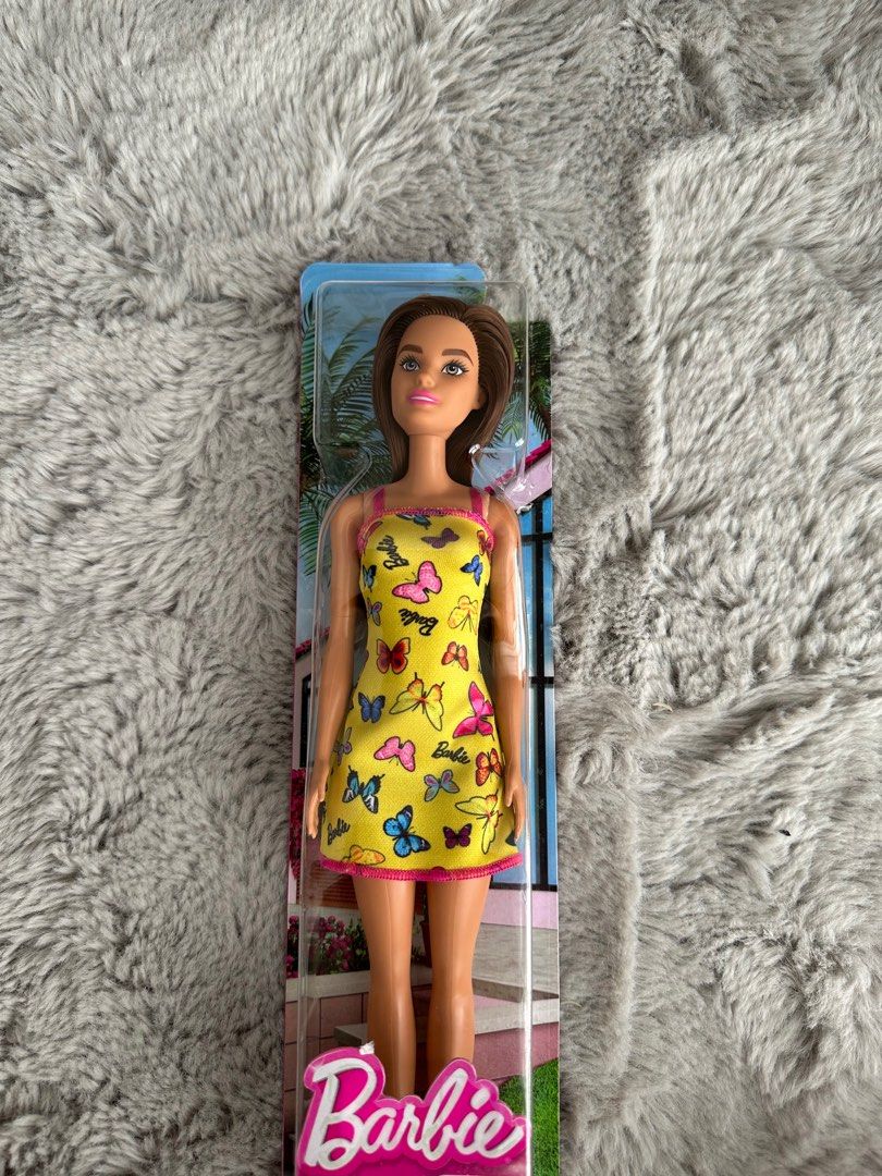 Barbie yellow dress, Hobbies & Toys, Toys & Games on Carousell
